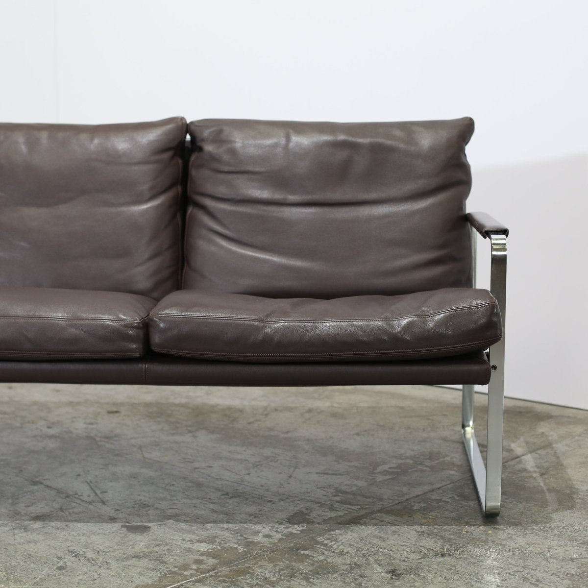 Knoll Brown Leather Fabricius Sofa – REHAUS