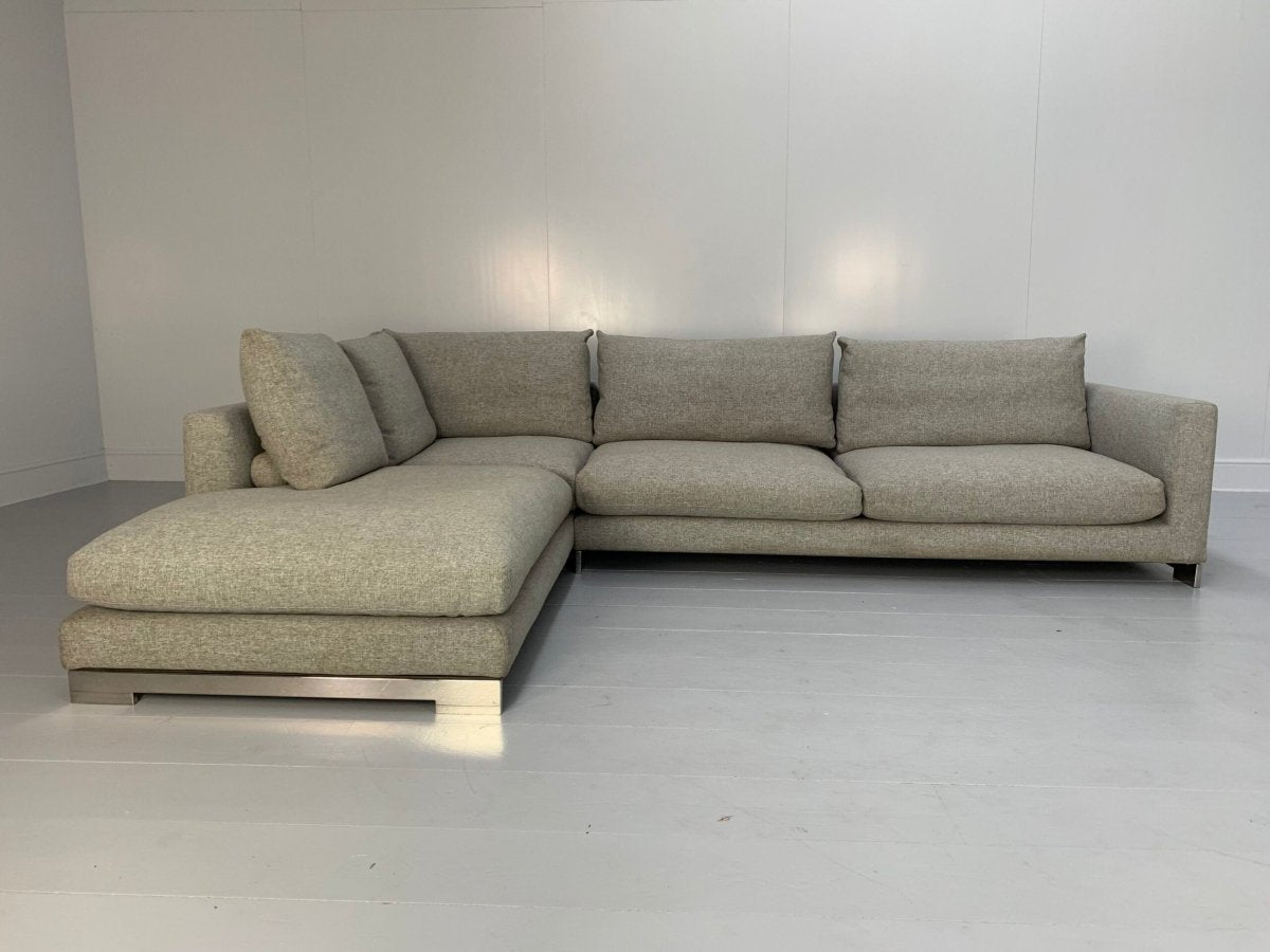 Molteni & C Reversi 5-Seat L-Shape Sofa - In Neutral Woven Fabric – REHAUS